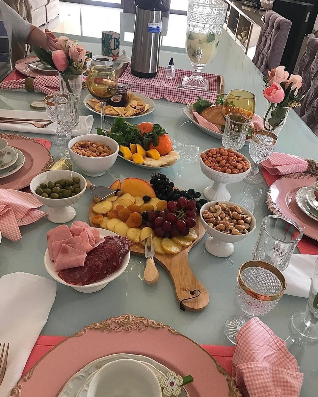 Mesa de café da manhã simples e fácil: como fazer, dicas e ideias